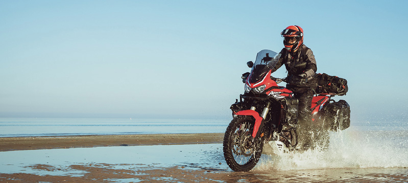 Soft Bags, Cases, Hard Bags, Helmets, Motorbike Accessories - GIVI